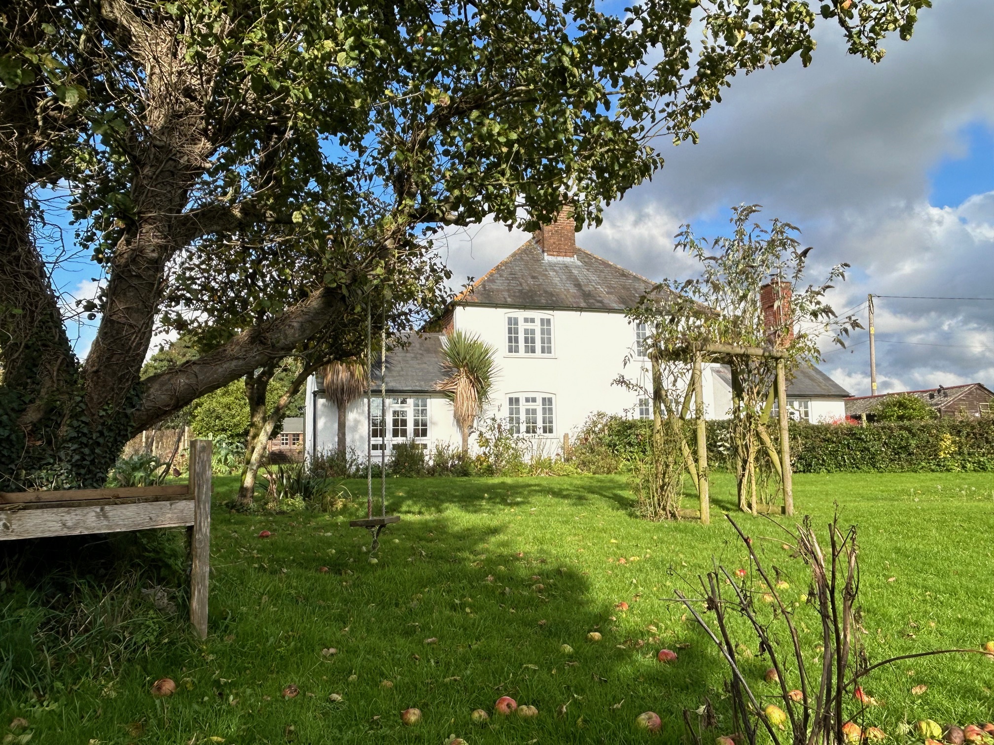 1 Pyghtle Cottage - Yattendon Estates