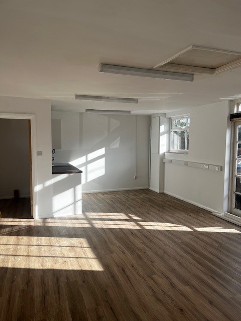 Unit 4 Frilsham Home Farm - Yattendon Estates
